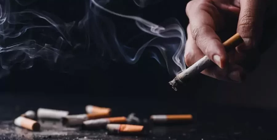 10 Causes of Bitter Taste in Mouth